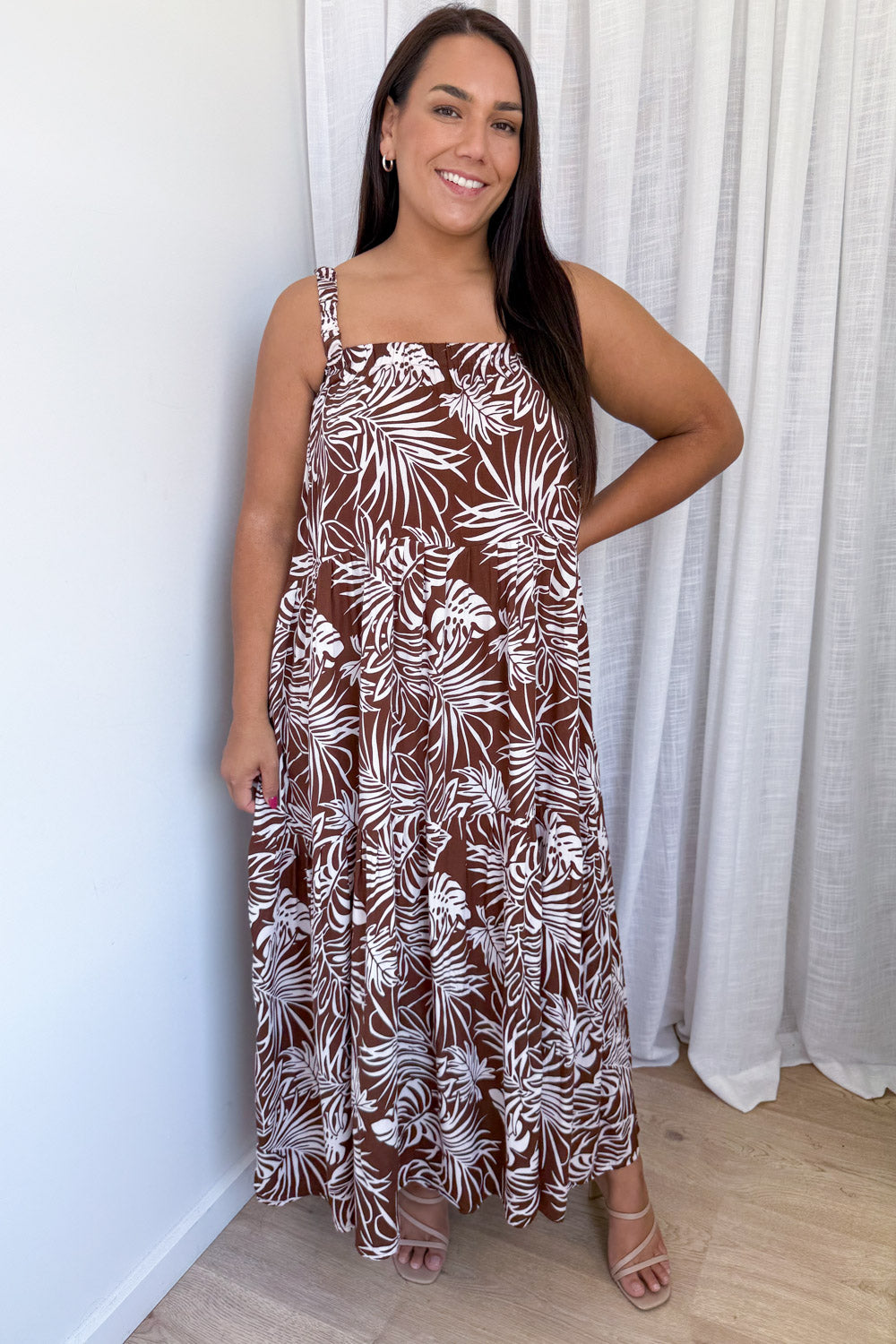 Our Mid-Size to Plus Collection – Vine Apparel