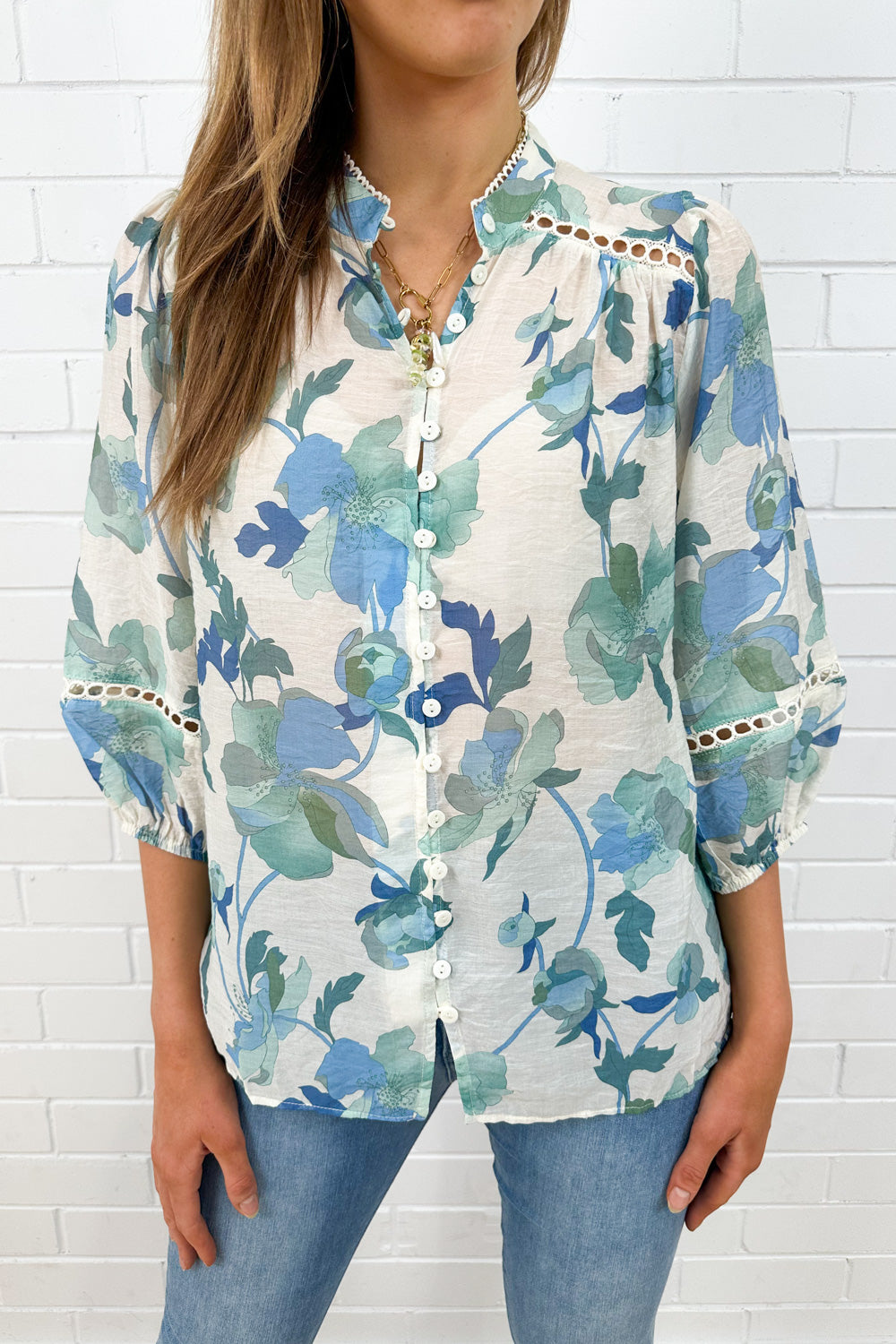 Estala Blouse - Cream Sage Floral – Vine Apparel