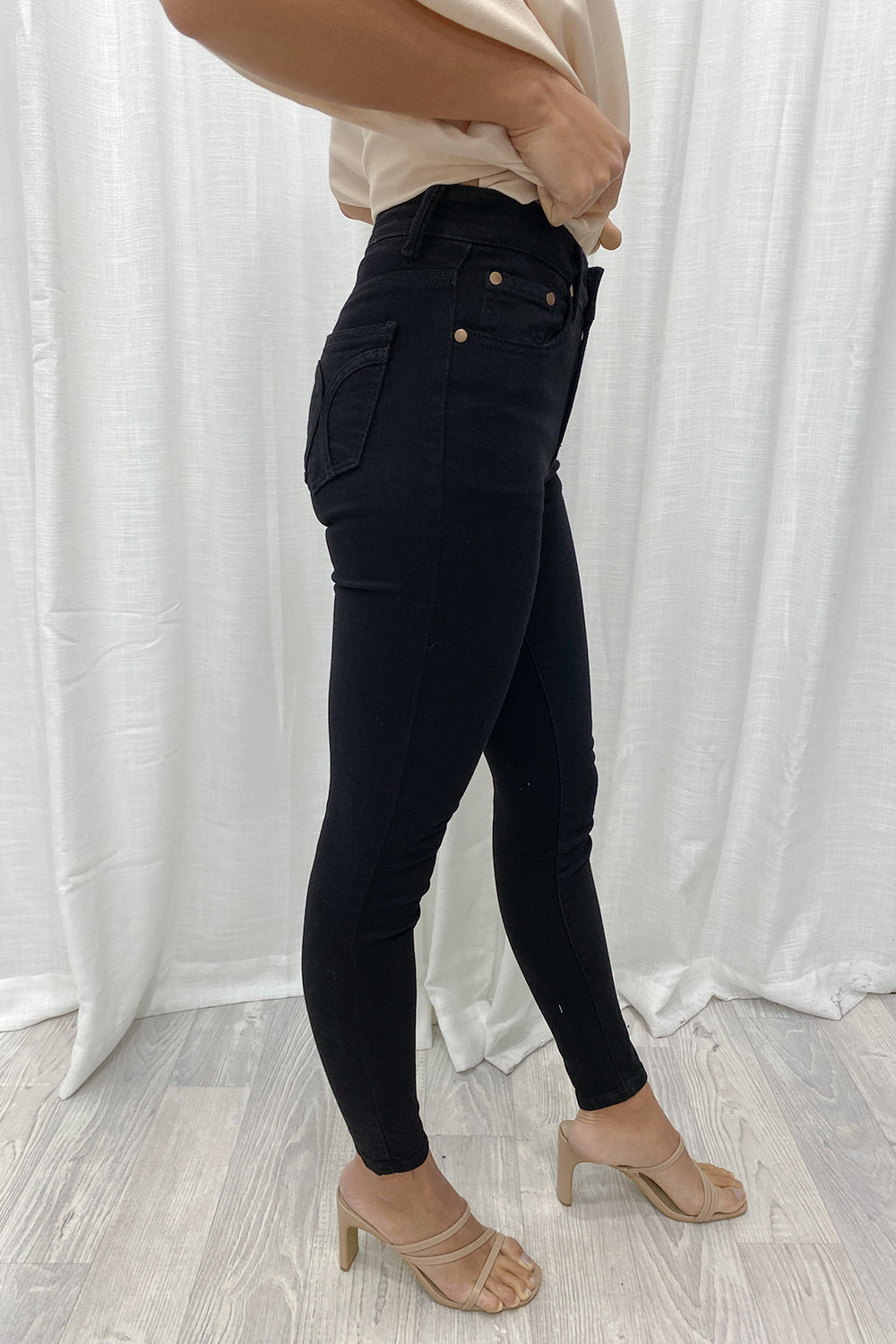 Our Favourite Jeans Ever – Vine Apparel