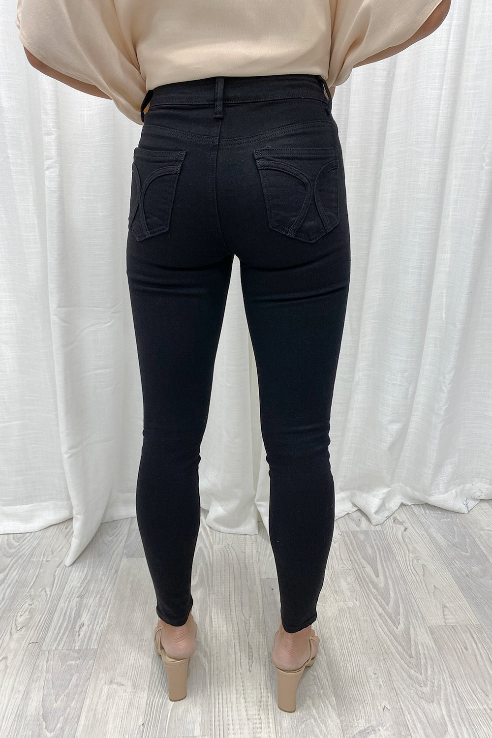 Our Favourite Jeans Ever – Vine Apparel